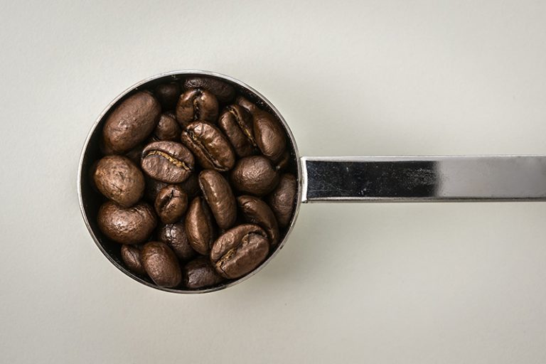 How to Make an Americano [Step-by-Step Coffee Guide!]